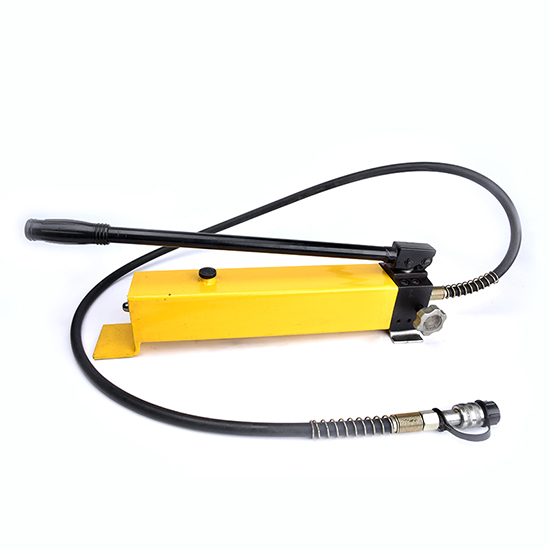 10,000 psi Hydraulic Hand Pump, 3000cc Oil Reservoir | Tool.com